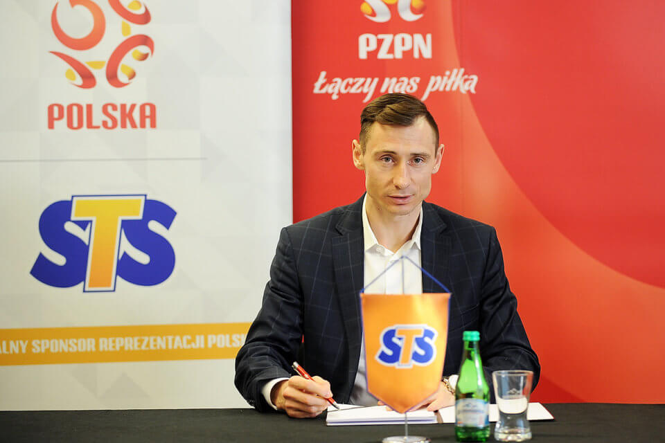 Sekretarz PZPN zabrał głos ws. bazy na Euro. - Goal.pl