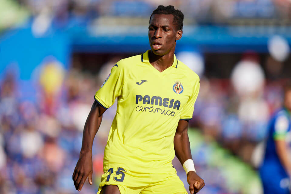 Newcastle i Everton zainteresowane pomocnikiem Villarrealu - Goal.pl