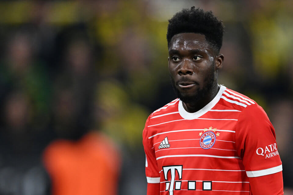 Transfery. FC Barcelona chce Alphonso Daviesa - Goal.pl