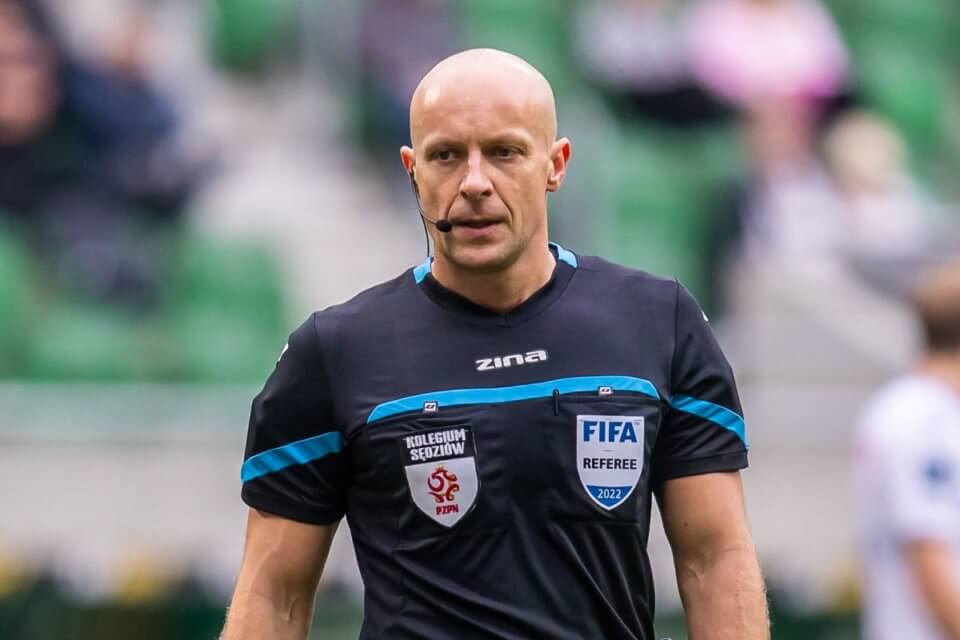 Szymon Marciniak sędzią meczu Barcelona – Inter - Goal.pl