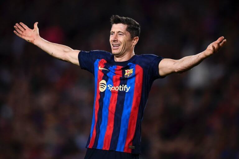 Robert Lewandowski - czerwone kartki w karierze Polaka. Ile razy ... Robert Lewandowski - czerwone kartki w karierze Polaka. Ile razy ...