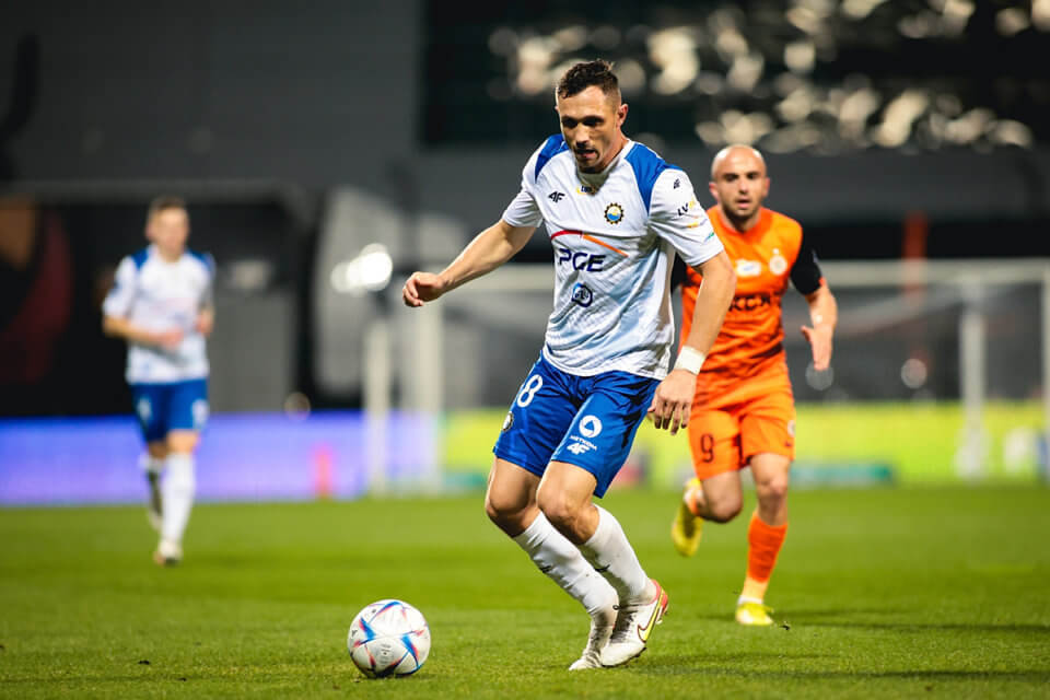 PKO Ekstraklasa. Stal Mielec - Zagłębie Lubin. Wynik i relacja (04.11. ... PKO Ekstraklasa. Stal Mielec - Zagłębie Lubin. Wynik i relacja (04.11. ...