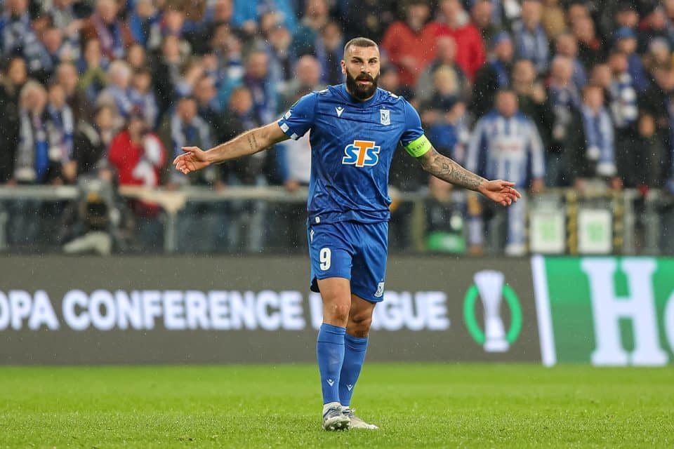 Ishak przerwał milczenie. Dlatego Szwed nie gra w Lechu - Goal.pl