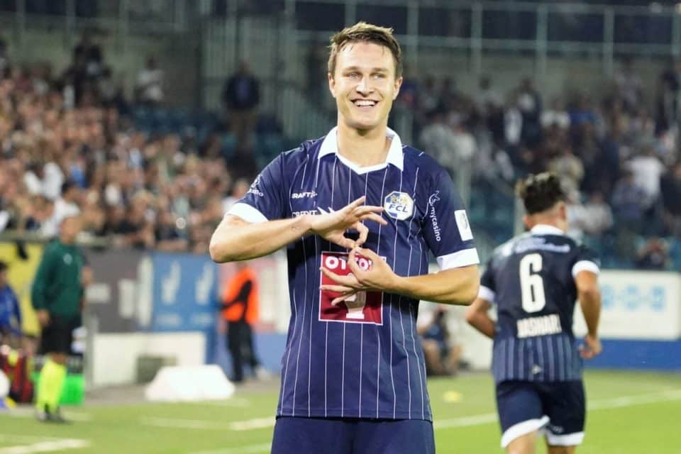 Burch nowym zawodnikiem Legii Warszawa - Goal.pl