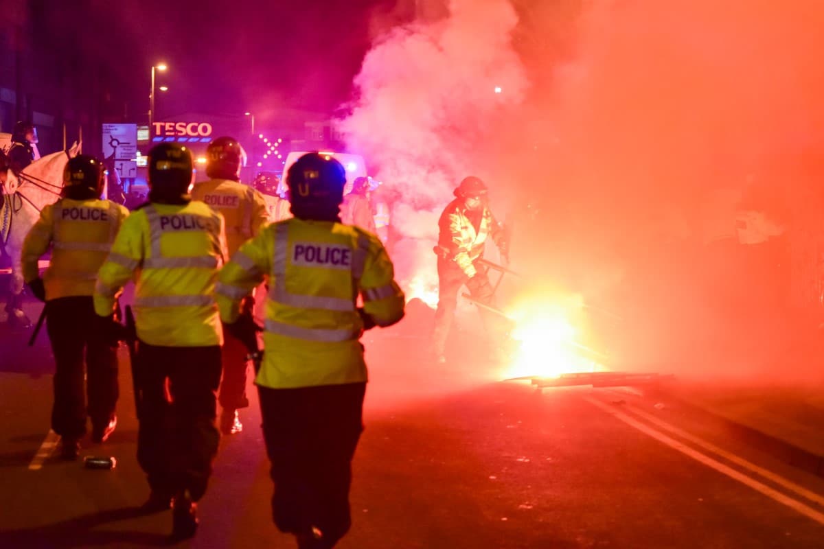 Nie było litości. UEFA surowo ukarała Legię - Goal.pl Nie było litości. UEFA surowo ukarała Legię - Goal.pl