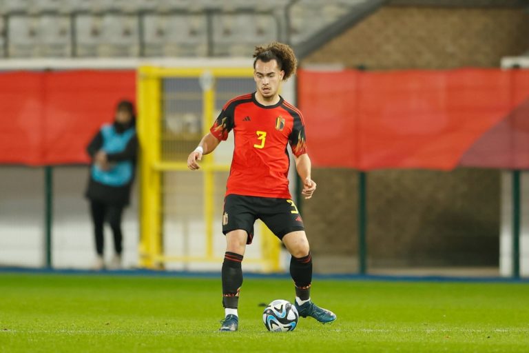 Arthur Theate ponownie w Serie A? Jest na celowniku giganta - Goal.pl