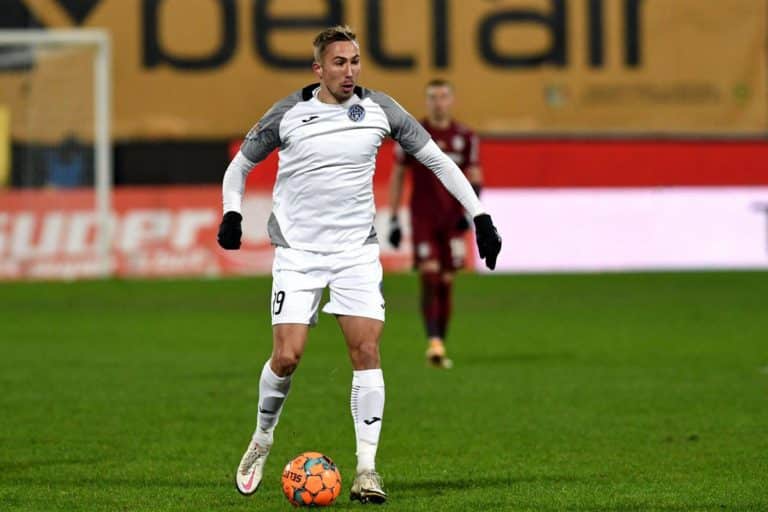 Ruch Chorzów oficjalnie ogłosił transfer pomocnika - Goal.pl Ruch Chorzów oficjalnie ogłosił transfer pomocnika - Goal.pl